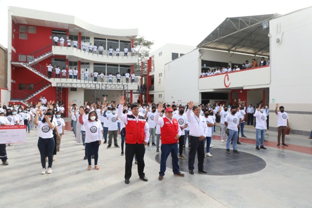 Piura: SENCICO certifica a más de 800 trabajadores de construcción ...