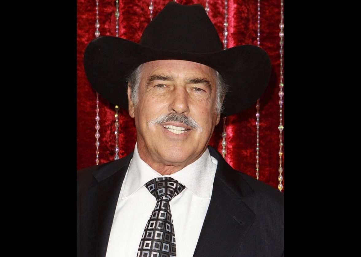 A los 81 años fallece el ícono del cine y televisión mexicana Andrés ...