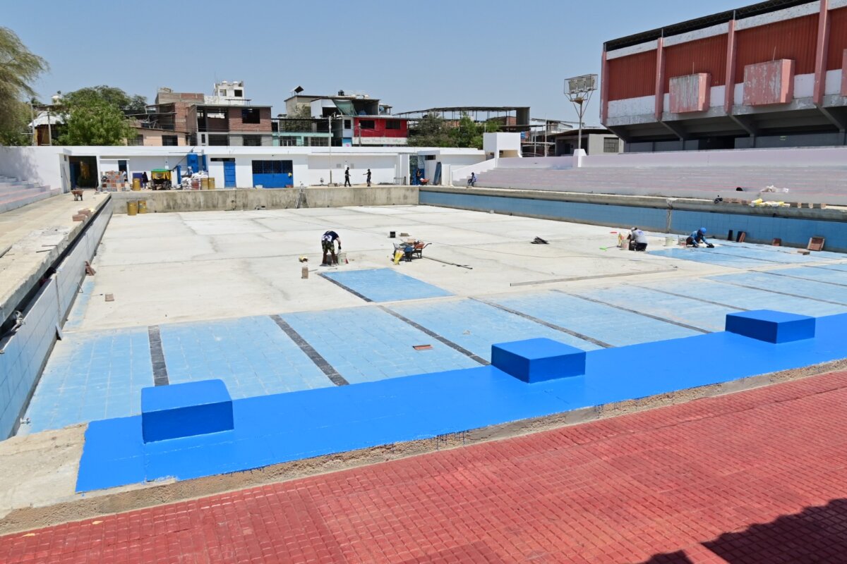 Piscina olímpica de Piura registra 70 % de avance y apunta a reabrir en ...